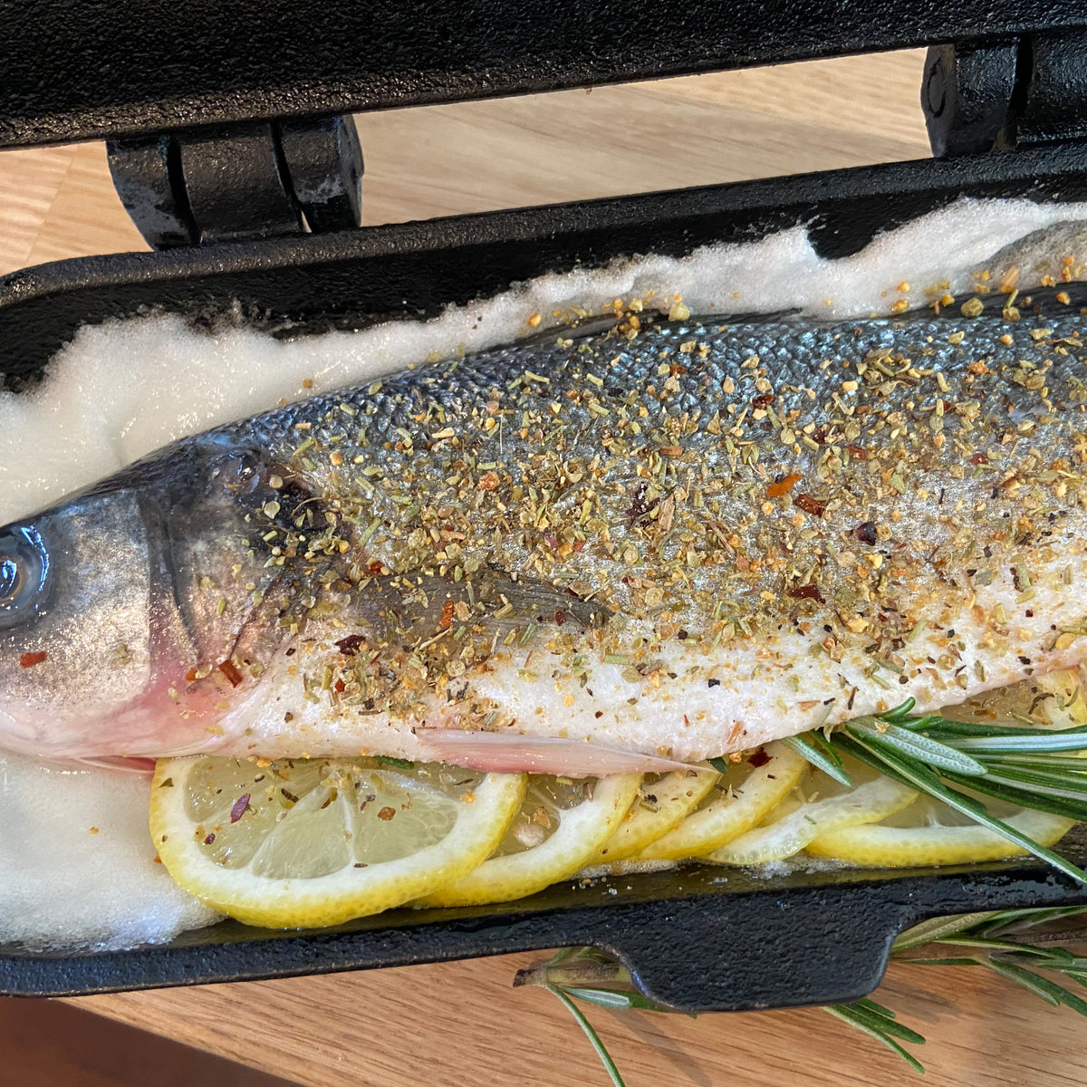 Sea bass in salt crust – Petromax
